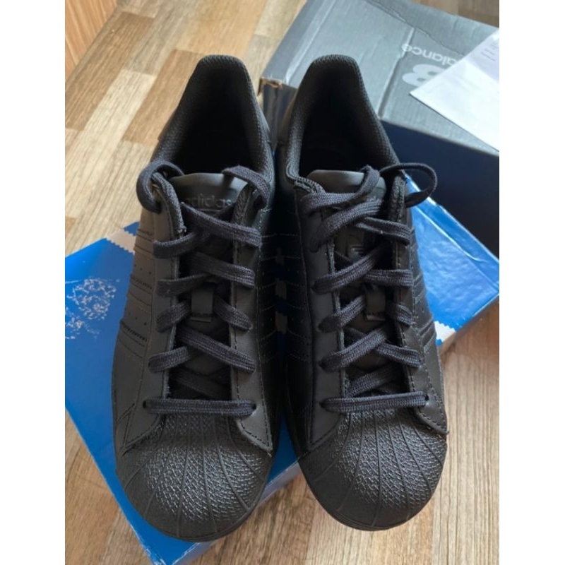 Jual adidas ORIGINALS Superstar Shoes Pria Sneaker EG4957 | Shopee ...