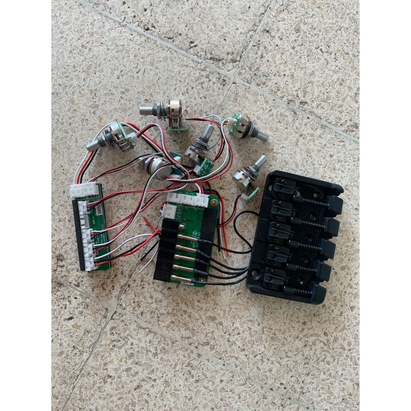 Jual Piezo Bass Bridge Pickup & Preamp Bass | Shopee Indonesia