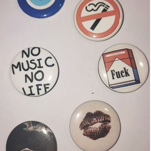 Jual PIN BUTTON|PIN UKURAN 32MM|PIN AESTHETIC|PIN SEDANG|ACCESSORIES ...