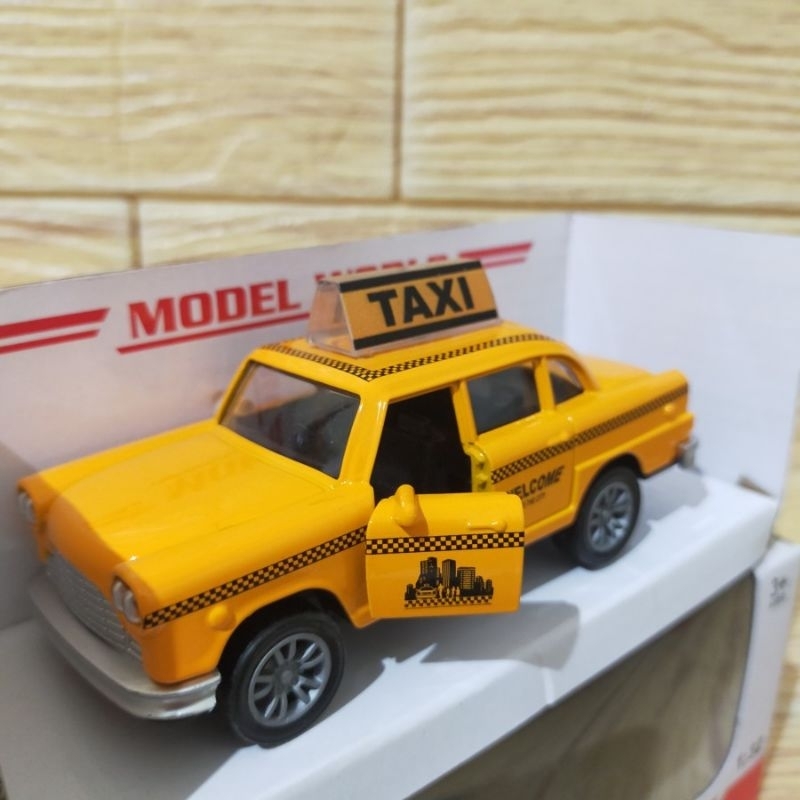 Jual Mainan diecast model taksi - mainan miniatur anak diecast taxi ...
