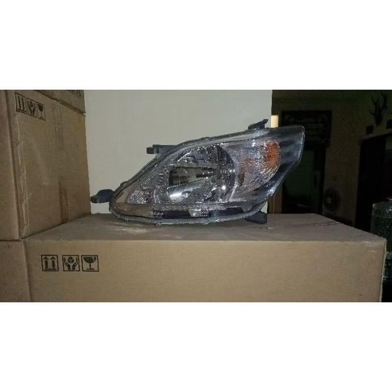 Jual Headlamp Innova 2012-2015 Original (barong) | Shopee Indonesia