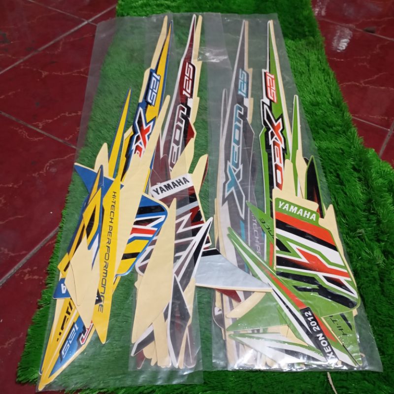 Jual Striping XEON - Stiker sticker body emblem decal Yamaha Xeon set ...