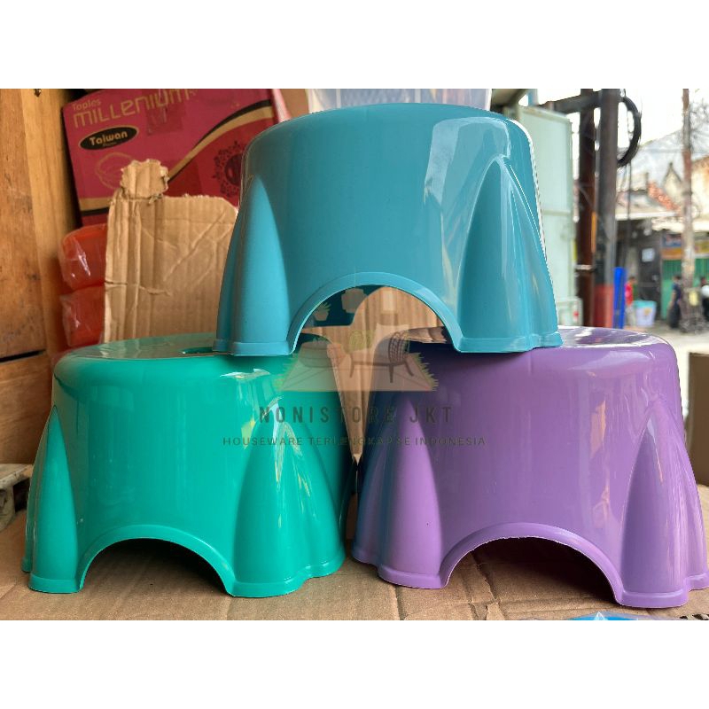 Jual Bangku Jongkok Warna 50 Kg SIP / Bangku jengkok / Bangku jongkok ...