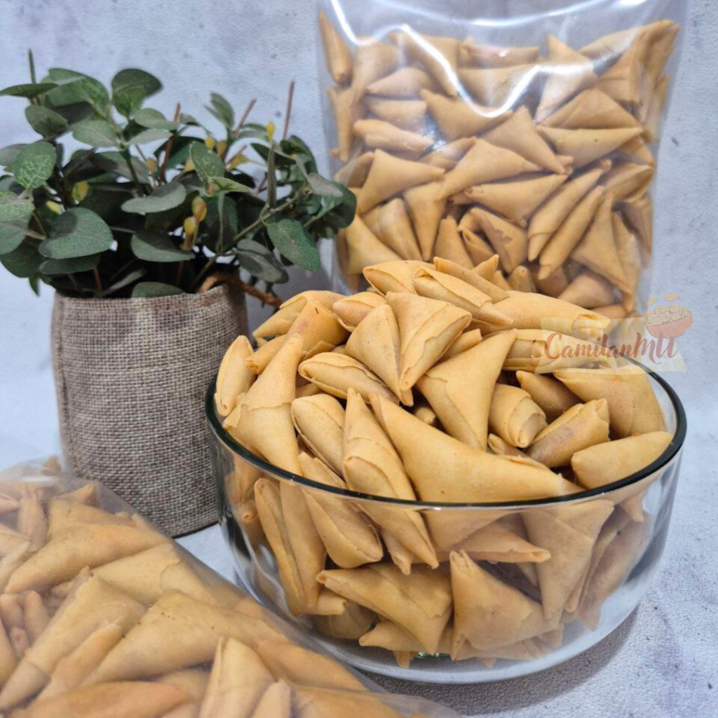 Jual SNACK CAMILAN SAMOSA ABON AYAM (BERAT 500 GRAM) | Shopee Indonesia