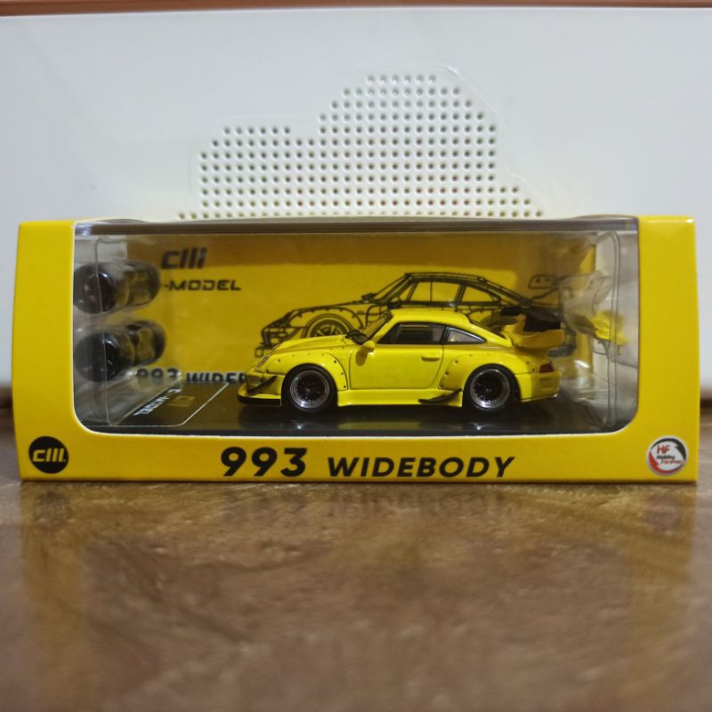 Jual CM Model RWB 993 Widebody Yellow Kuning Indonesia Exclusive Item ...