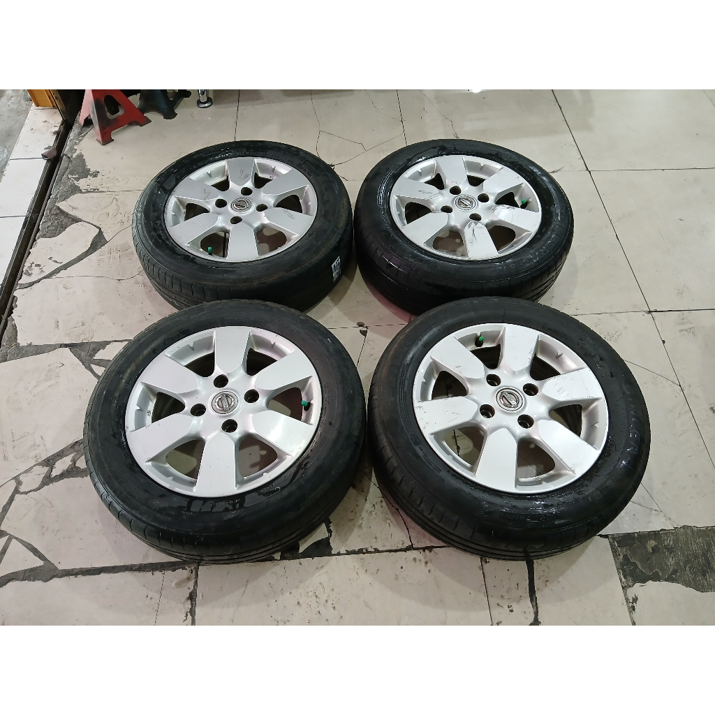 Jual Velg Mobil Bekas Oem Livina Ring 15 Lebar 5,5 Pcd 4x114 Plus Ban 185/65 R15 | Shopee Indonesia
