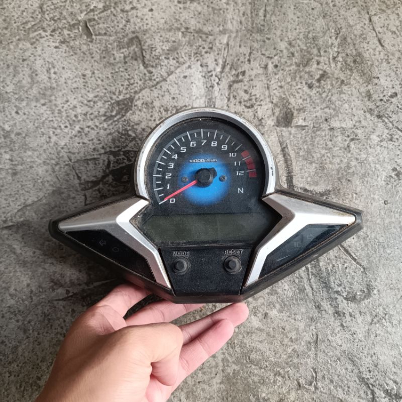 Jual spidometer spedometer tachometer odometer honda cbr 250 r thailand ...