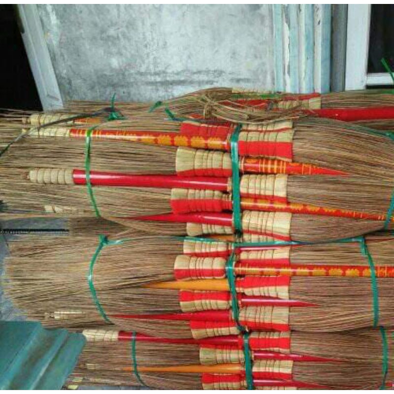 Jual sapu lidi taman besar/sapu lidi jumbo/sape sapu lidi murah meriah ...