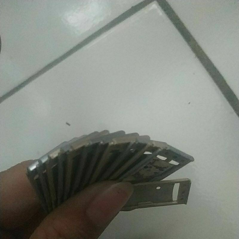Jual SIMTRAY BEKAS REDMI 5A KURANG SIM 2 PATAH BAGIAN DEPAN | Shopee ...