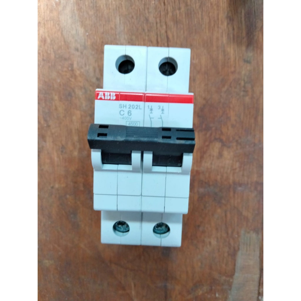 Jual ABB MCB 2 Pole 6A Original Made In China Circuit Breaker SH202L-C6 | Shopee Indonesia