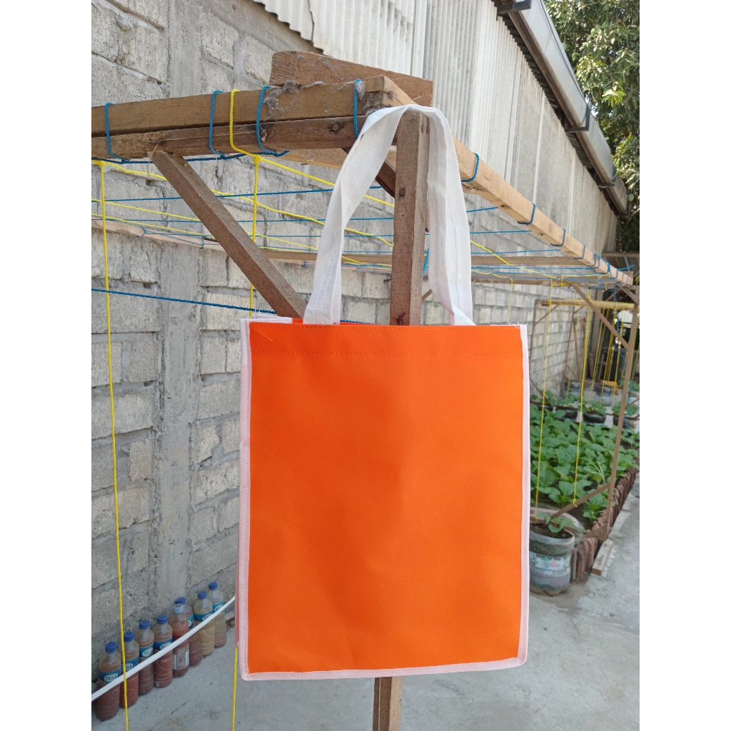 Jual Tas Spunbond Model Box ukuran 25x7x30 | Shopee Indonesia