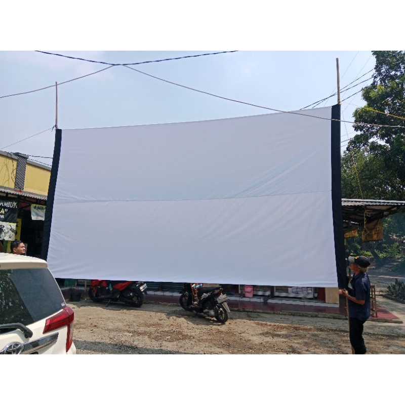 Jual kain layar proyektor uk 3x5m dengan satu sambungan tengah model ...