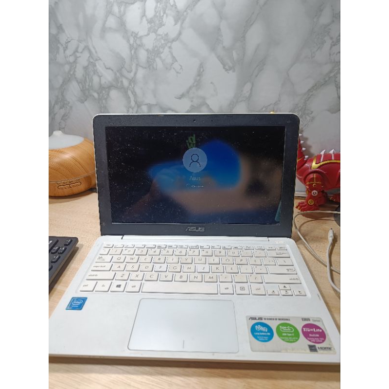 Jual notebook laptop Asus E202s 11inch | Shopee Indonesia