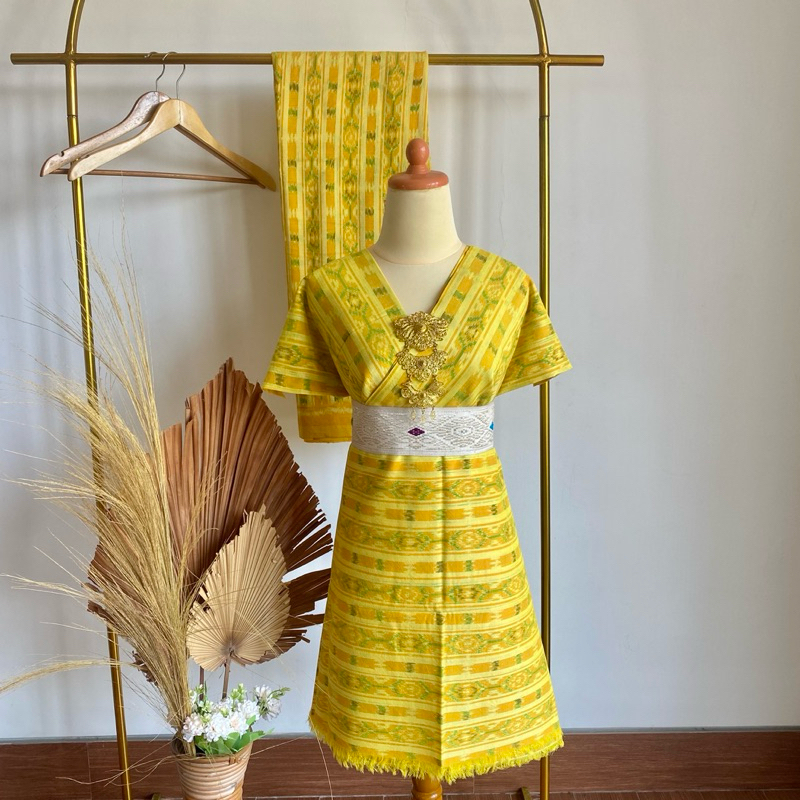 Jual KAIN TENUN ENDEK KHAS BALI MOTIF ANTIK KLASIK KUNING SOFT ...