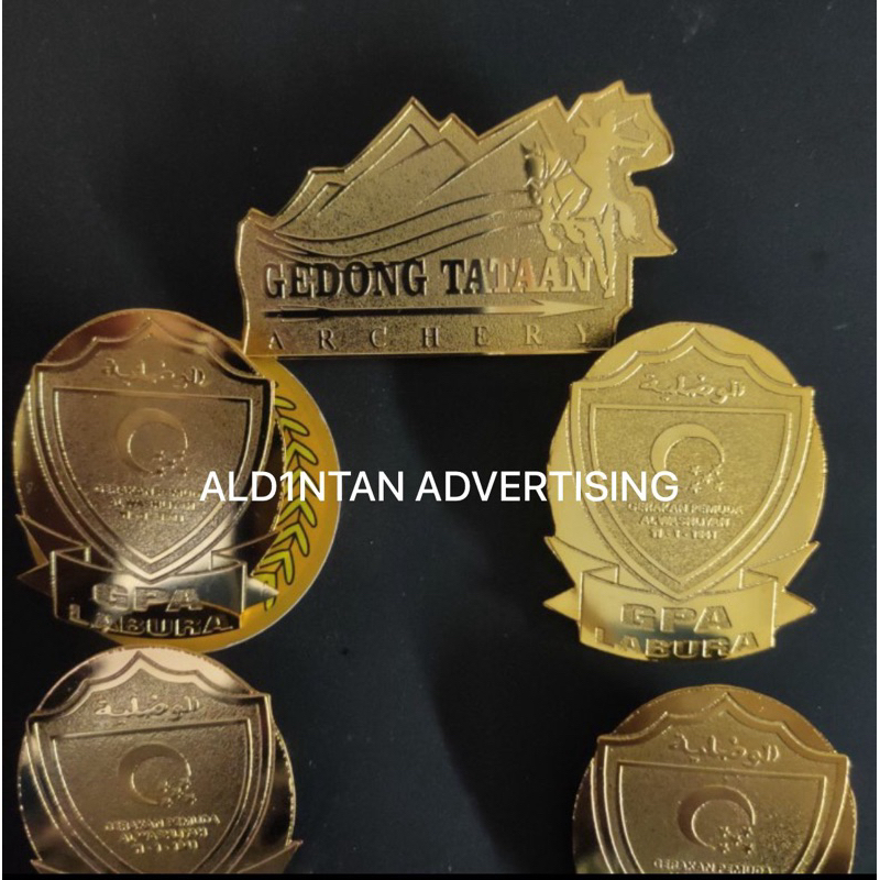 Jual pin kuningan custom / pin enamel custom / pin rancang custom / pin ...