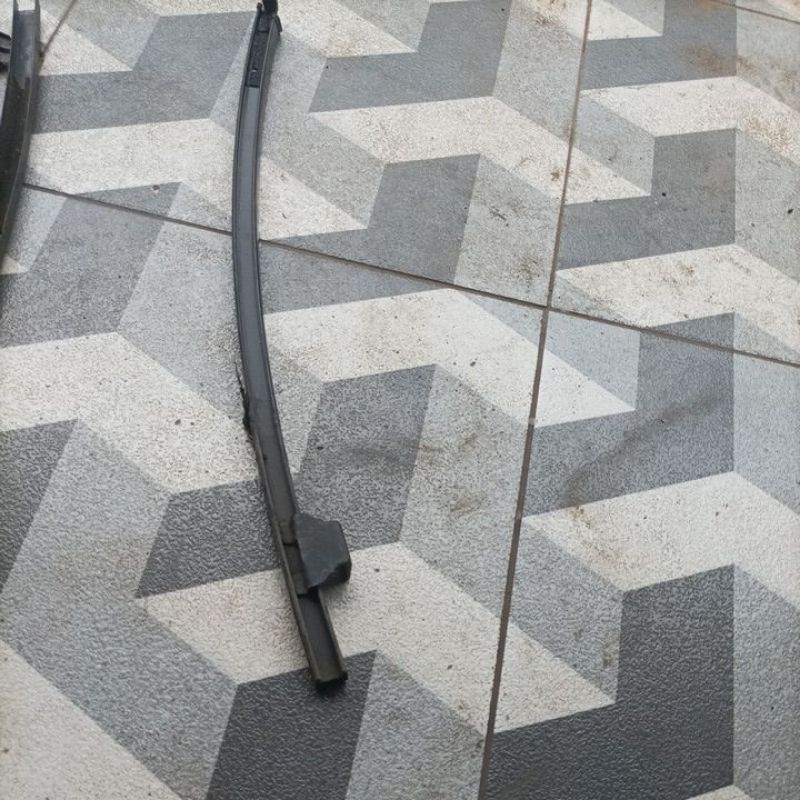 Jual besi pembatas kaca kiri belakang hyundai accent excel 1 cakra ...