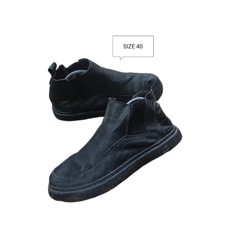 Jual SEMI BOOTH KULIT SIZE 40 PRELOVED | Shopee Indonesia