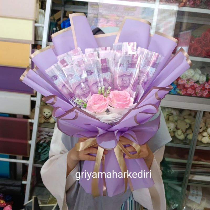 Jual buket uang mainan 10 lembar + bunga (medium) | Shopee Indonesia