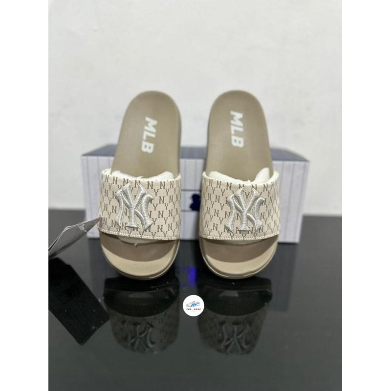 Jual Sandal MLB NY Beige / Sandal MLB New York Beige | Shopee Indonesia