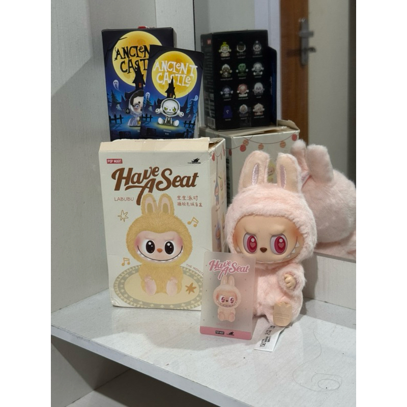 Jual Labubu v2 DADA have a seat, pair skullpanda | Shopee Indonesia