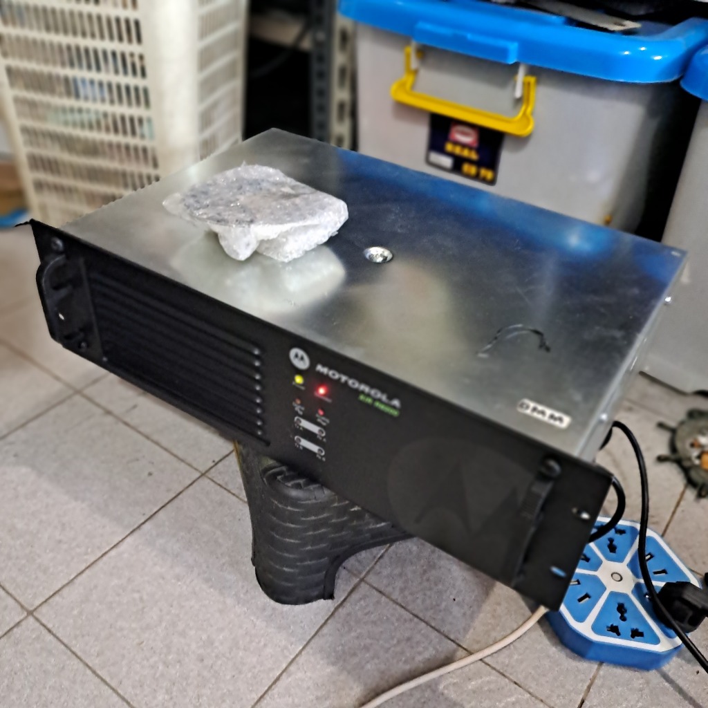 Jual Repeater Motorola Xir R8200 Uhf 403 Mhz Baru Repiter Motorola Uhf ...