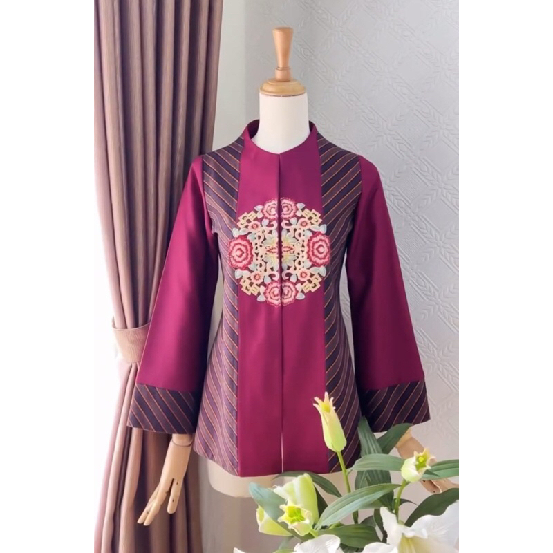 Jual Blouse lurik wanita marona atasan batik atasan lurik baju batik wanita fashion wanita ...