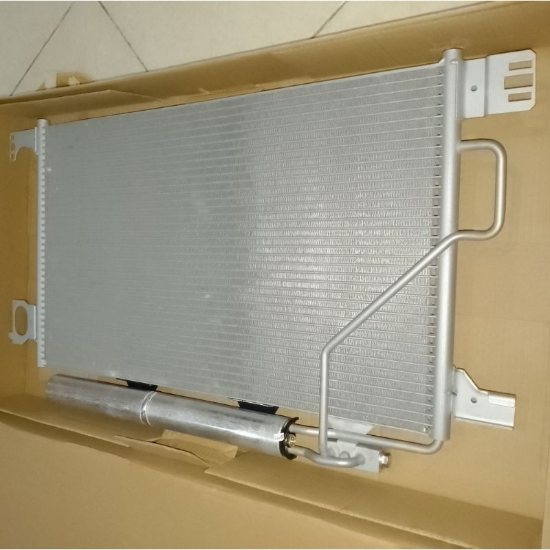 Jual Condensor Kondensor Condenser AC Mercy C240 W203 W211 E Class Lama ...