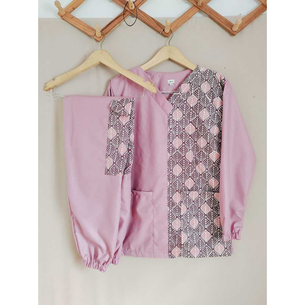 Jual Setelan scrub motif / Baju jaga / Baju dokter Batik kombinasi ...