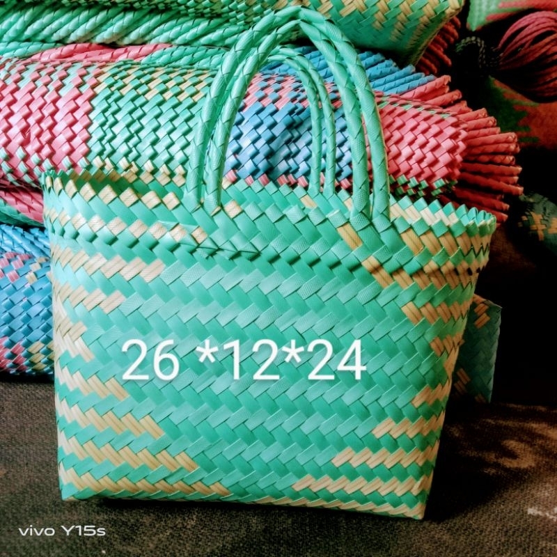 Jual paket 25 PAC tas anyaman plastik sedang / tanggung/ berkatan / tas ...