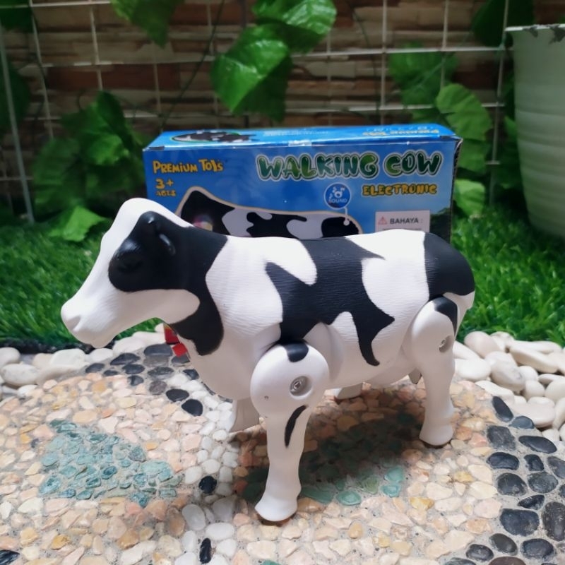 Jual Mainan sapi berjalan bersuara anak edukatif - mainan sapi perah ...
