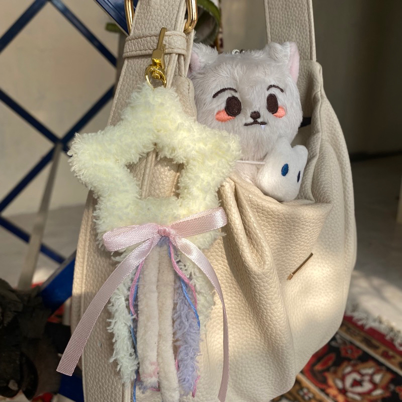 Jual Bag Charm • Keychain Fluffy Star Mini | Gantungan Kunci • Ganci ...