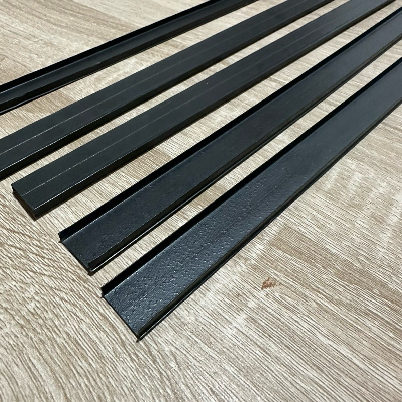 Jual Tali air / U Channel dinding PVC HITAM 2CMX1.8Mx0.18MM | Shopee ...