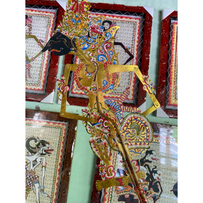 Jual Wayang Kulit Kresna / Krisna Alusan Emas Grenjeng Gapit Sungu ...