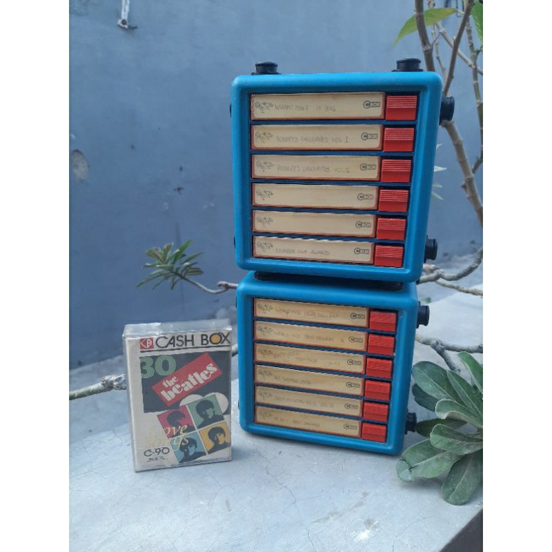 Jual C-BOX GERMANY TEMPAT KASET PITA RAK KASET PITA 2ND UTUH 2PCS ...