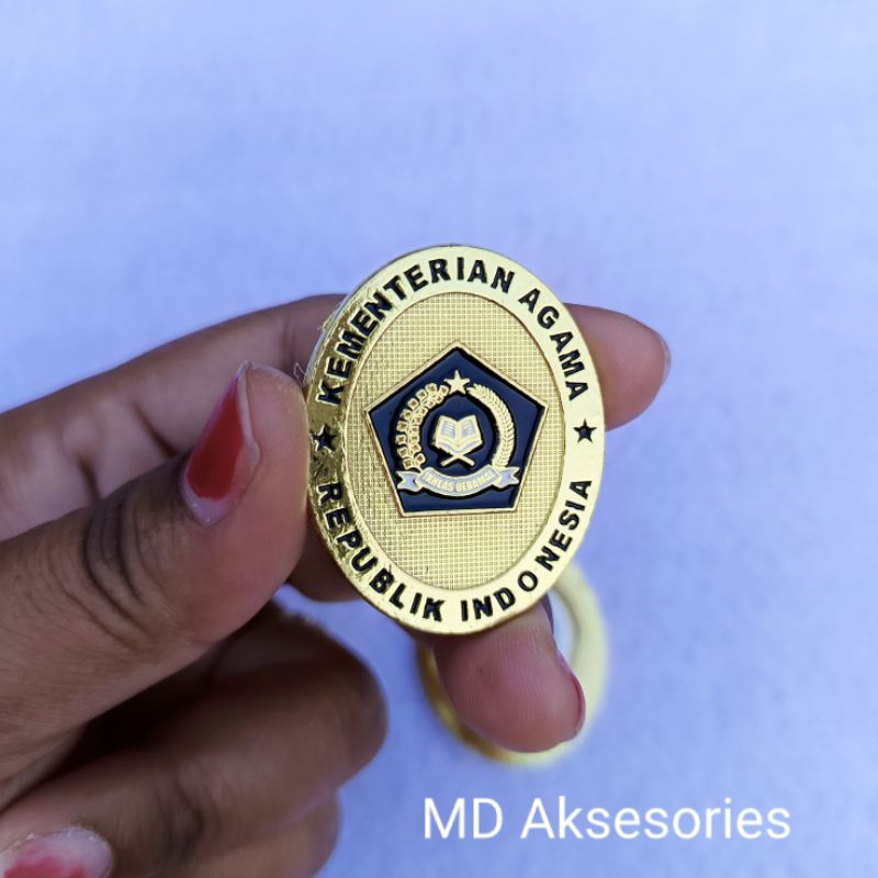 Jual Pin Kemenag Pin Kementrian Agama Magnet Bahan Logam Cor Tebal ...