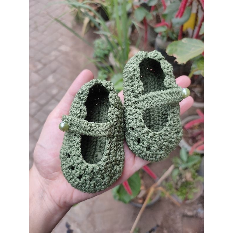 Jual sepatu motif pager bolong bayi rajut | Shopee Indonesia