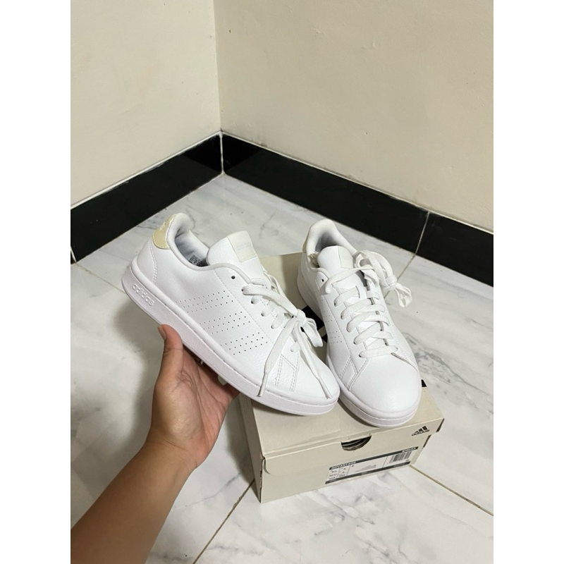 Jual Sepatu sneakers Adidas putih women sale 70% ukuran 36 2/3 | Shopee ...