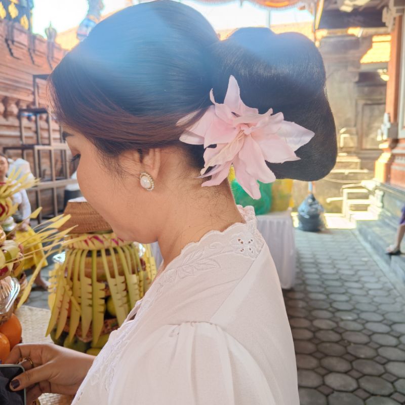 Jual bunga semanggi lily sanggul bali cucuk bunga untuk sanggul bunga ...