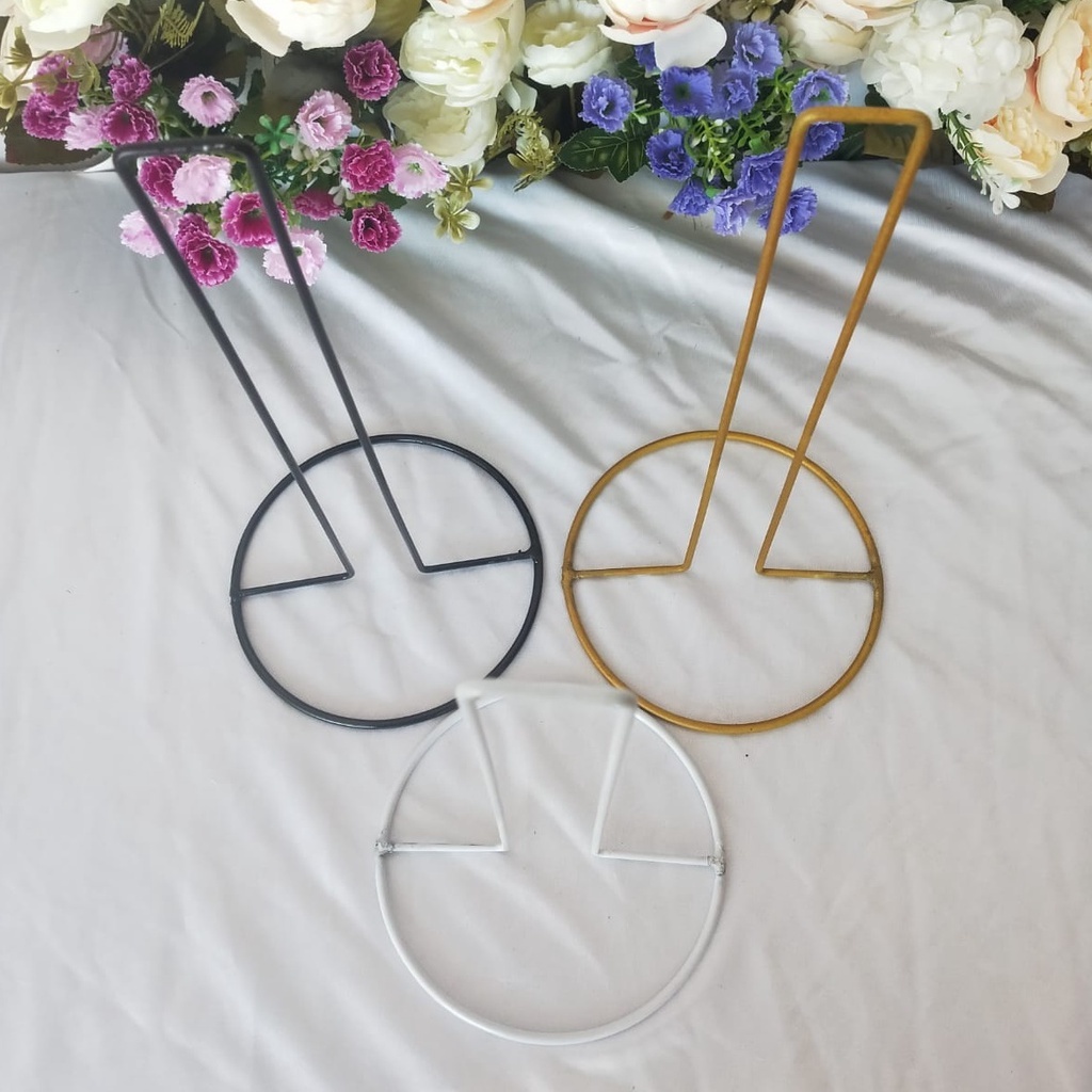 Jual Standing Wisuda Buket/ Dudukan Besi Bunga Nikahan/Standing Buket ...