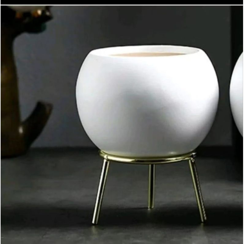 Jual dudukan besi bunga/dudukan pot bunga T20 D15 | Shopee Indonesia