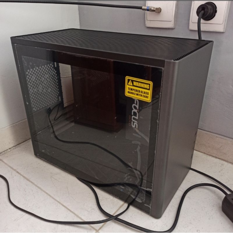 Jual Casing PC Gamemax Spark M-ATX Second Like New Minimalis | Shopee ...