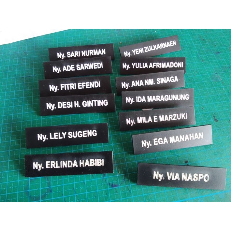 Jual SEHARI JADI / NAME TAG GRAFIR / Papan Nama/Nama dada | Shopee ...