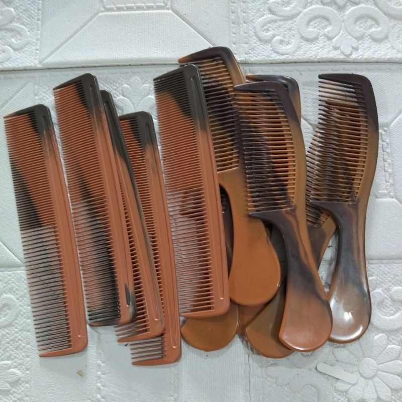 Jual Sisir/sisir gagang dan lurus warna coklat isi 12 pcs | Shopee ...