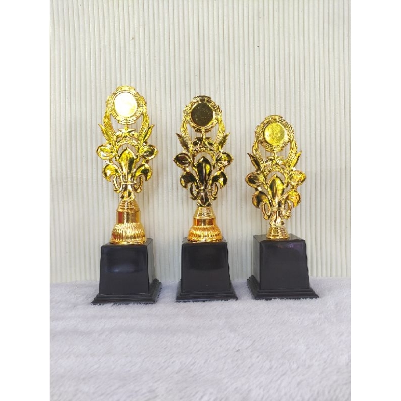 Jual PIALA TROPHY PRAMUKA PENGHARGAAN CUSTOM FREE STIKER DAN DESAIN(ISI ...