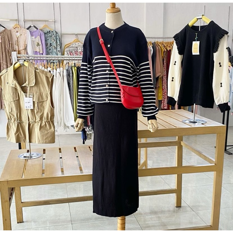 Jual One set Rok hitam | Shopee Indonesia