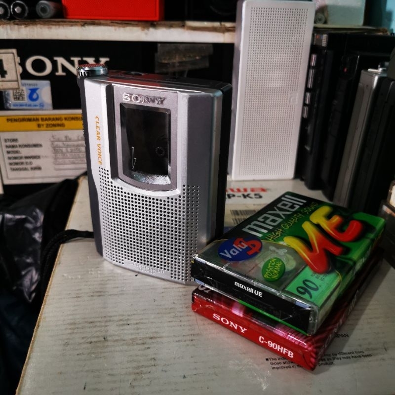 Jual Walkman Recorder Sony TCM-150 Built-in Speaker Portable Cassette ...