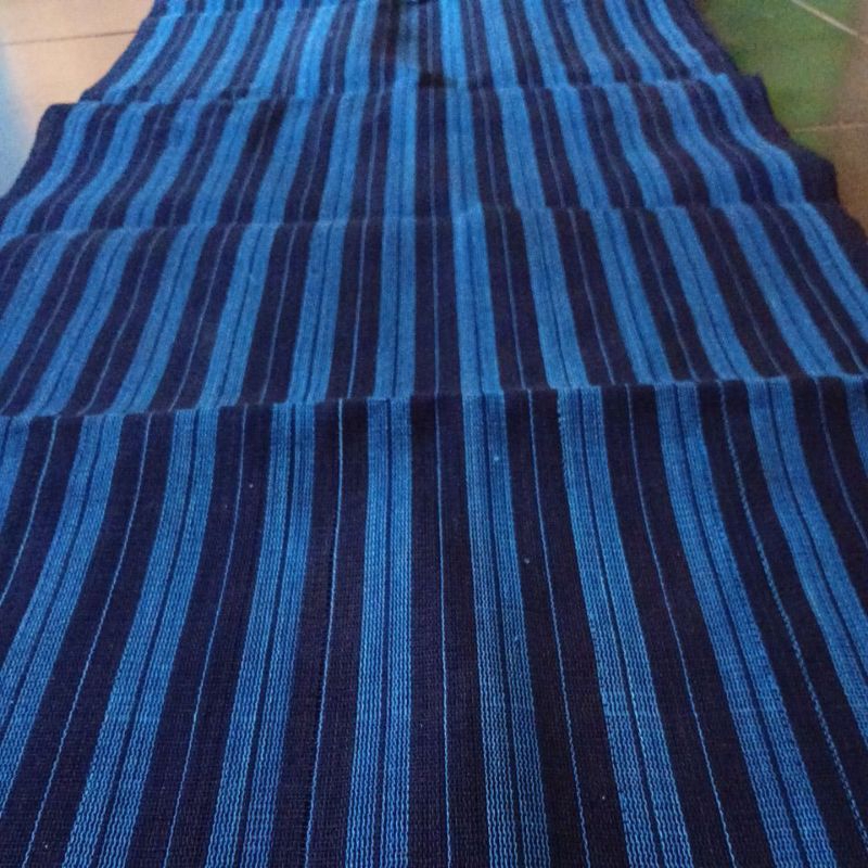 Jual SELENDANG TENUN - KAIN TENUN LURIK TRADISIONAL WARNA BIRU - ATBM ...