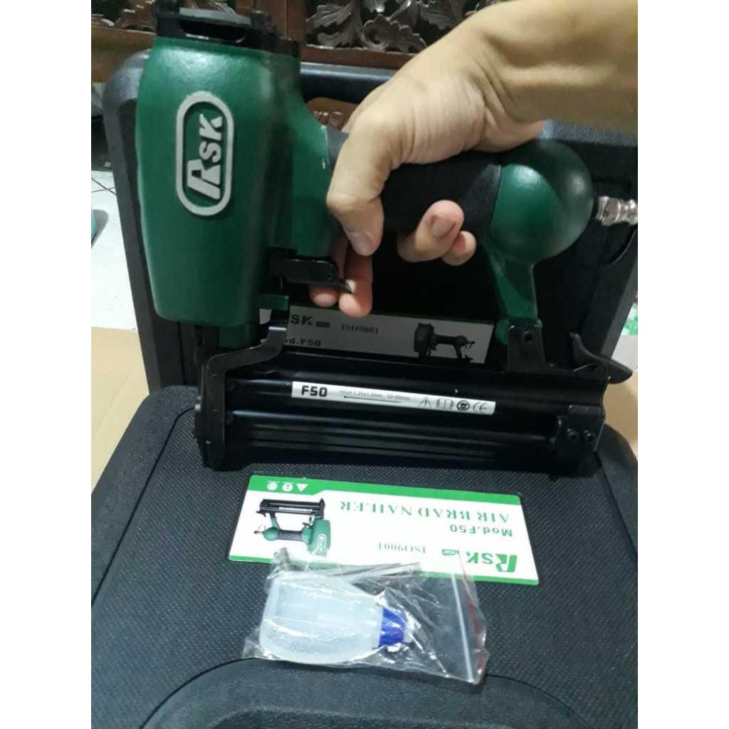 Jual nail gun RSK F50 - mesin paku tembak angin max 50mm - air nailer gun dgn pengaman safety ...
