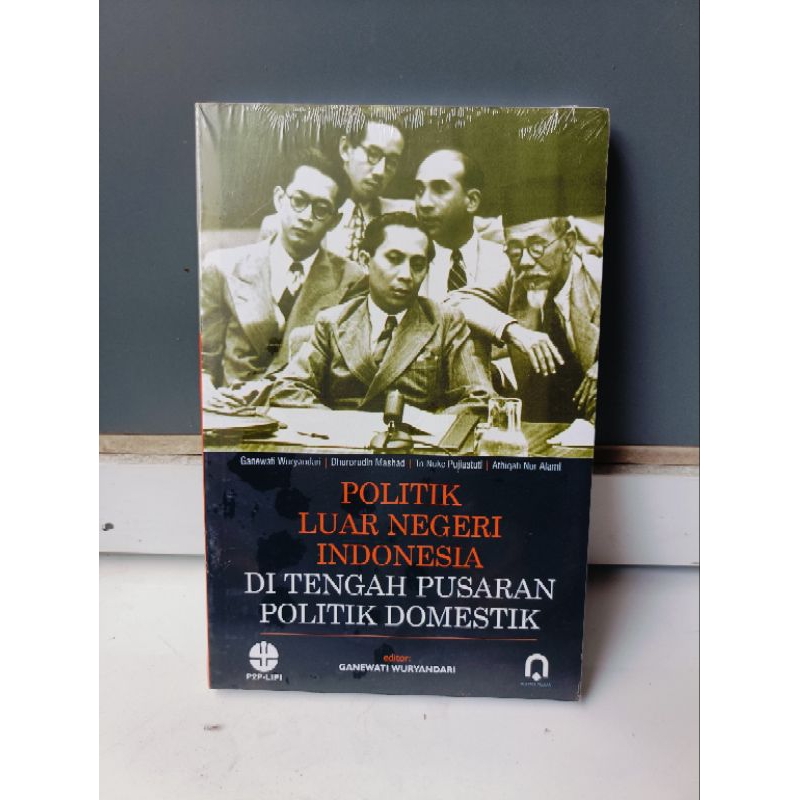 Jual Buku original politik luar negeri Indonesia di tengah pusaran ...