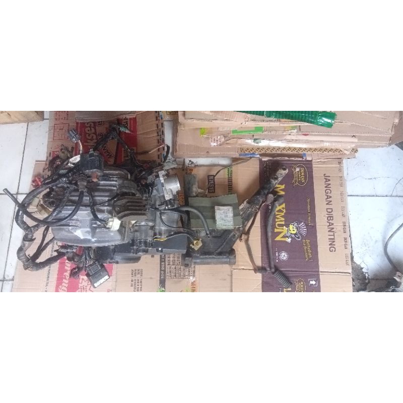 Jual MESIN HONDA VERZA 150 INJEKSI SURAT KOMPLIT PLIS NO BATANG 1 SET ...